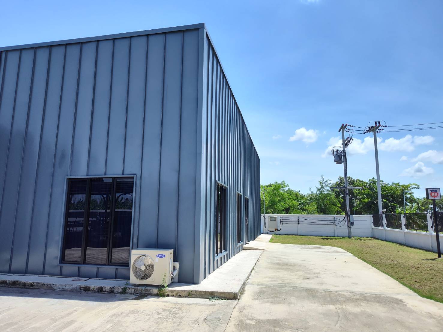 ผลิตและจัดจำหน่ายหลังคาเมทัลชีท - Metal Sheet Asia